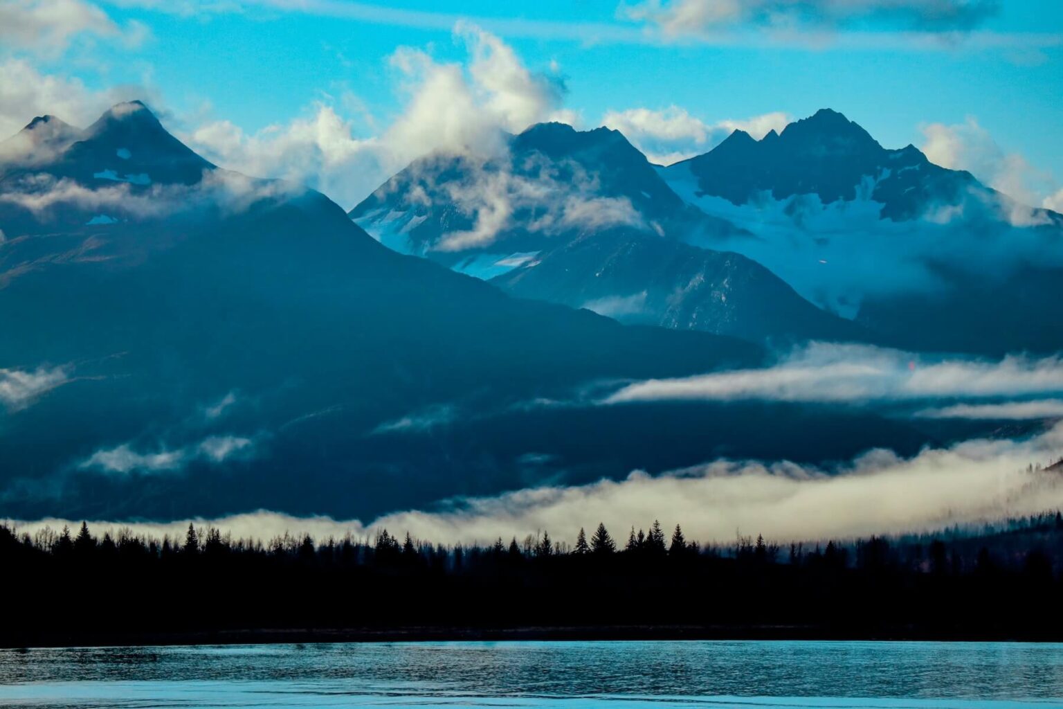 How to Survive an Alaska Cruise in October And Still Get Stunning Photos