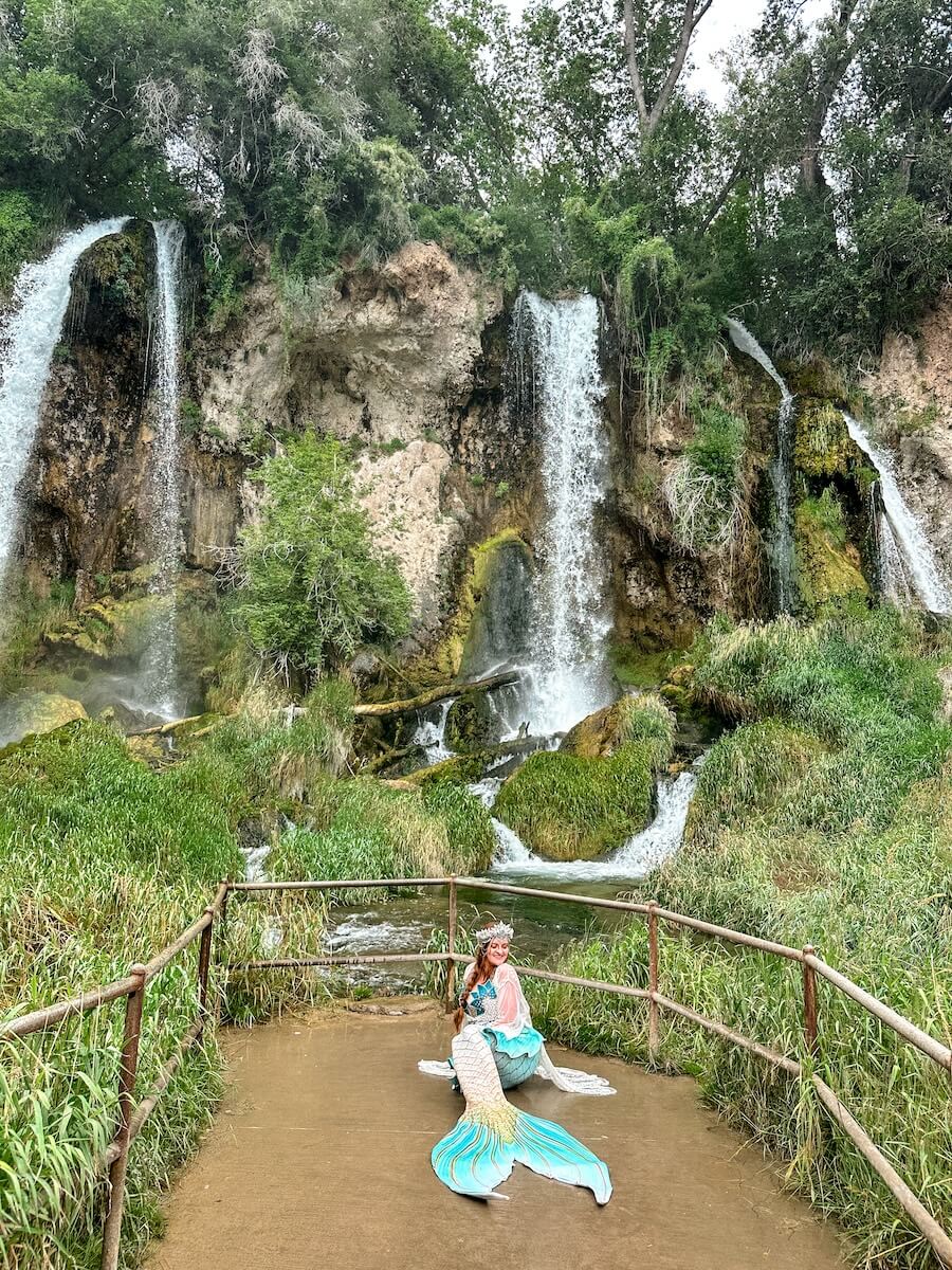 Best Glenwood Springs Hike with Waterfalls - Hanging Lake vs Rifle ...