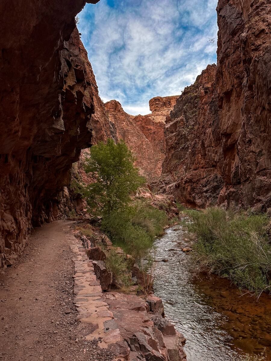 Ultimate Survival Rim to Rim Guide for Extreme Adventurers (+Podcast)